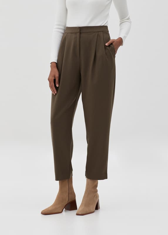 Brianne Textured Peg Leg Relaxed Pants | Love, Bonito INTL